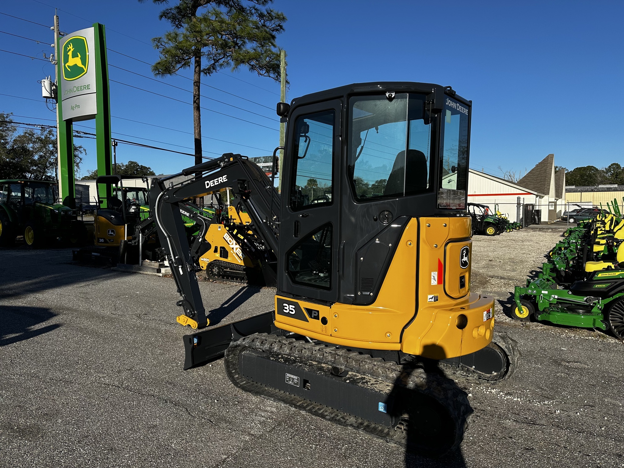 2025 John Deere 35 P Mini Excavator - $54,900 | Machinery Pete