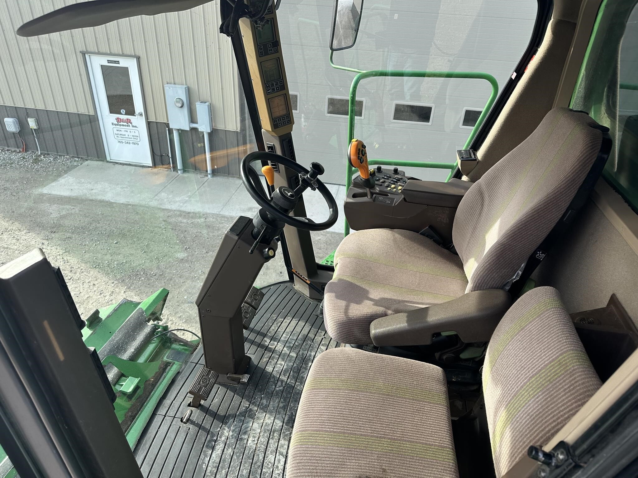 2004 John Deere 9660 STS Combine - $39,500 | Machinery Pete