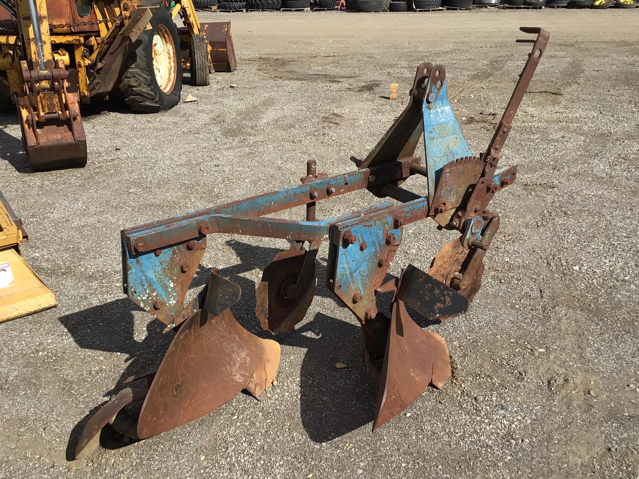 Ford 101 Plow - $575 | Machinery Pete
