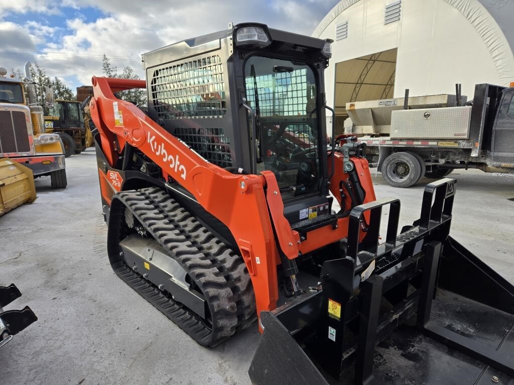 2024 Kubota SVL75-3 Skid Steer - $Call | Machinery Pete