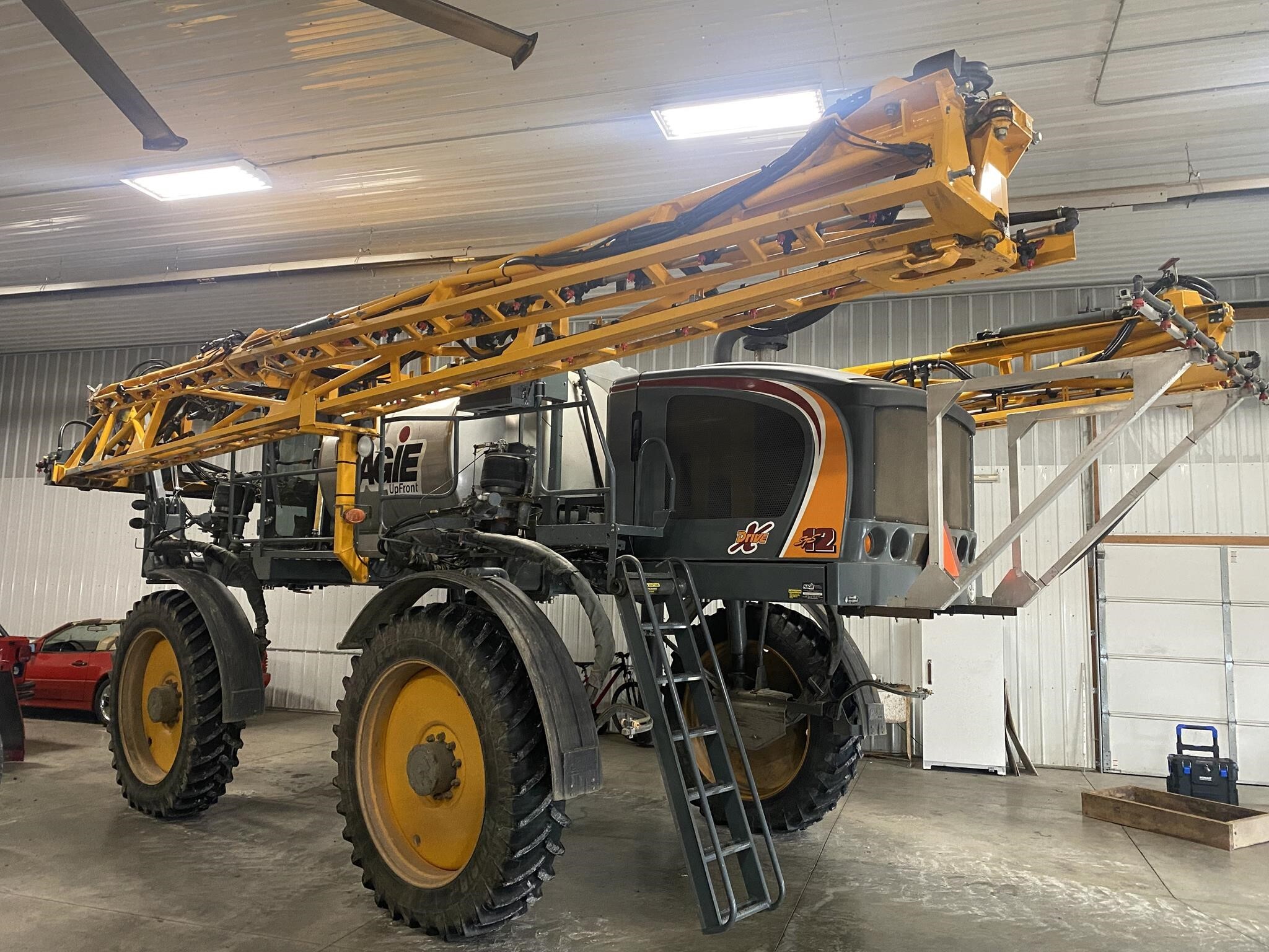 2012 Hagie STS12 Self-Propelled Sprayer - $160,000 | Machinery Pete