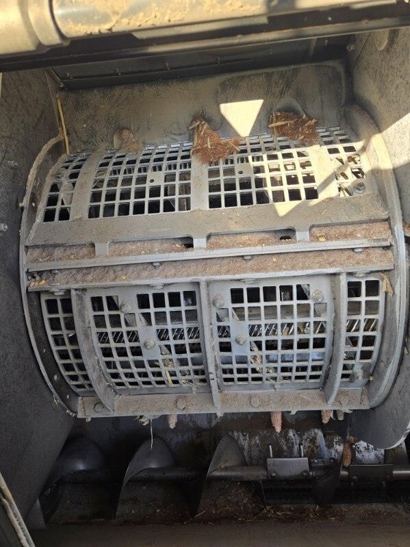 1992 Gleaner R52 Combine - $6,950 | Machinery Pete