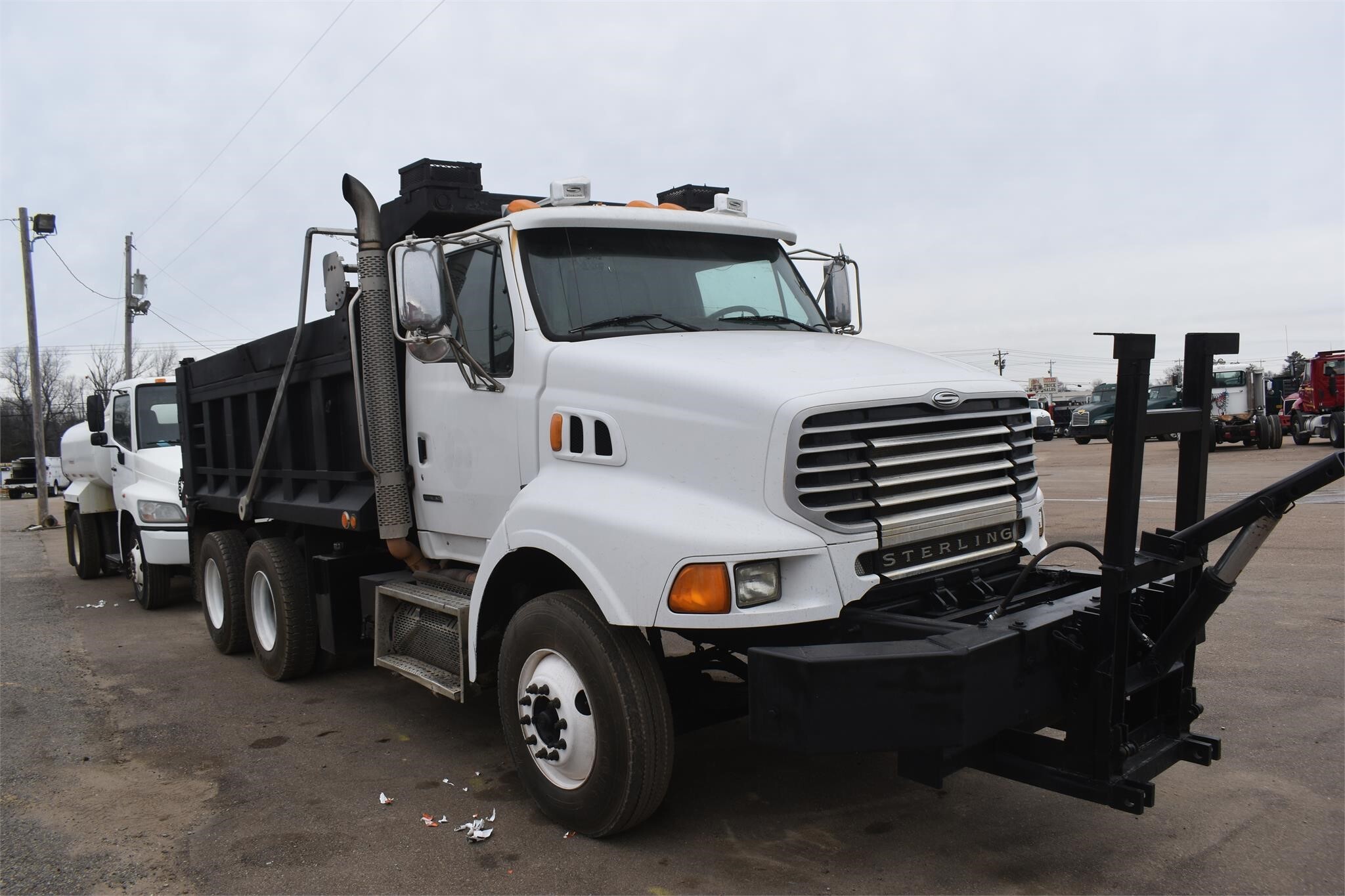 2009 Sterling LT8500 Semi Trucks/Trailer - $22,000 | Machinery Pete