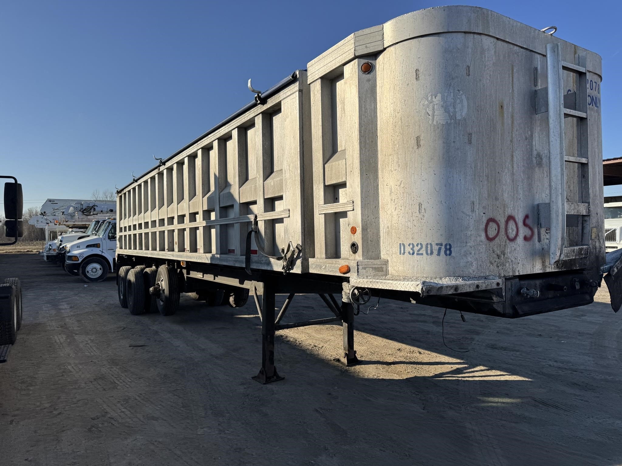 2005 Summit 36 FT DUMP Dump Trucks/Trailer - $15,000 | Machinery Pete