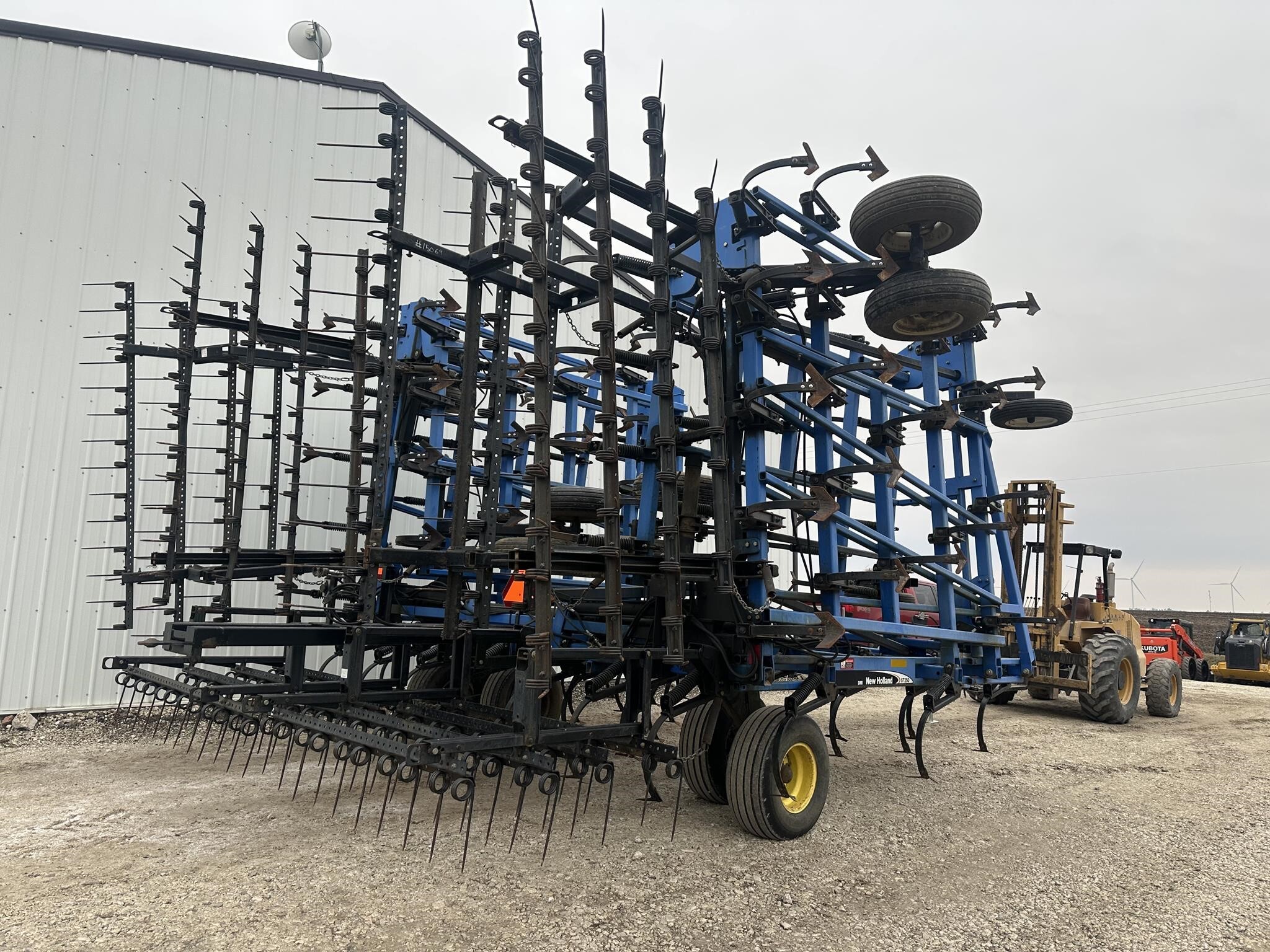 New Holland ST250 Field Cultivator - $12,900 | Machinery Pete