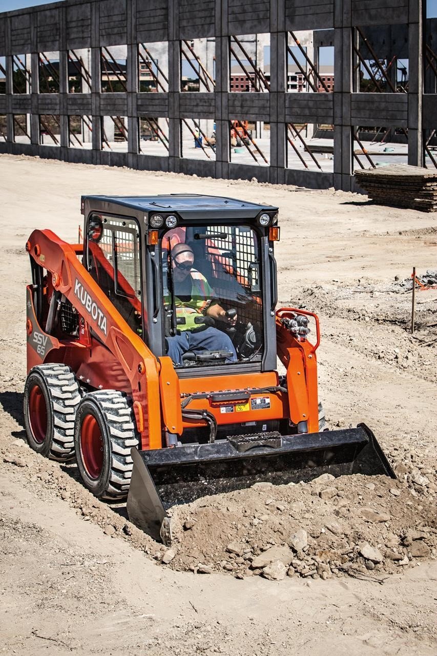 2025 Kubota SSV65 Skid Steer - $Call | Machinery Pete