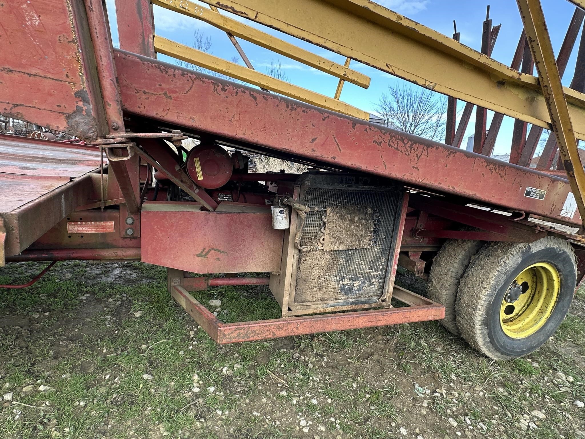 New Holland 1069 Bale Wagons and Trailer - $16,000 | Machinery Pete