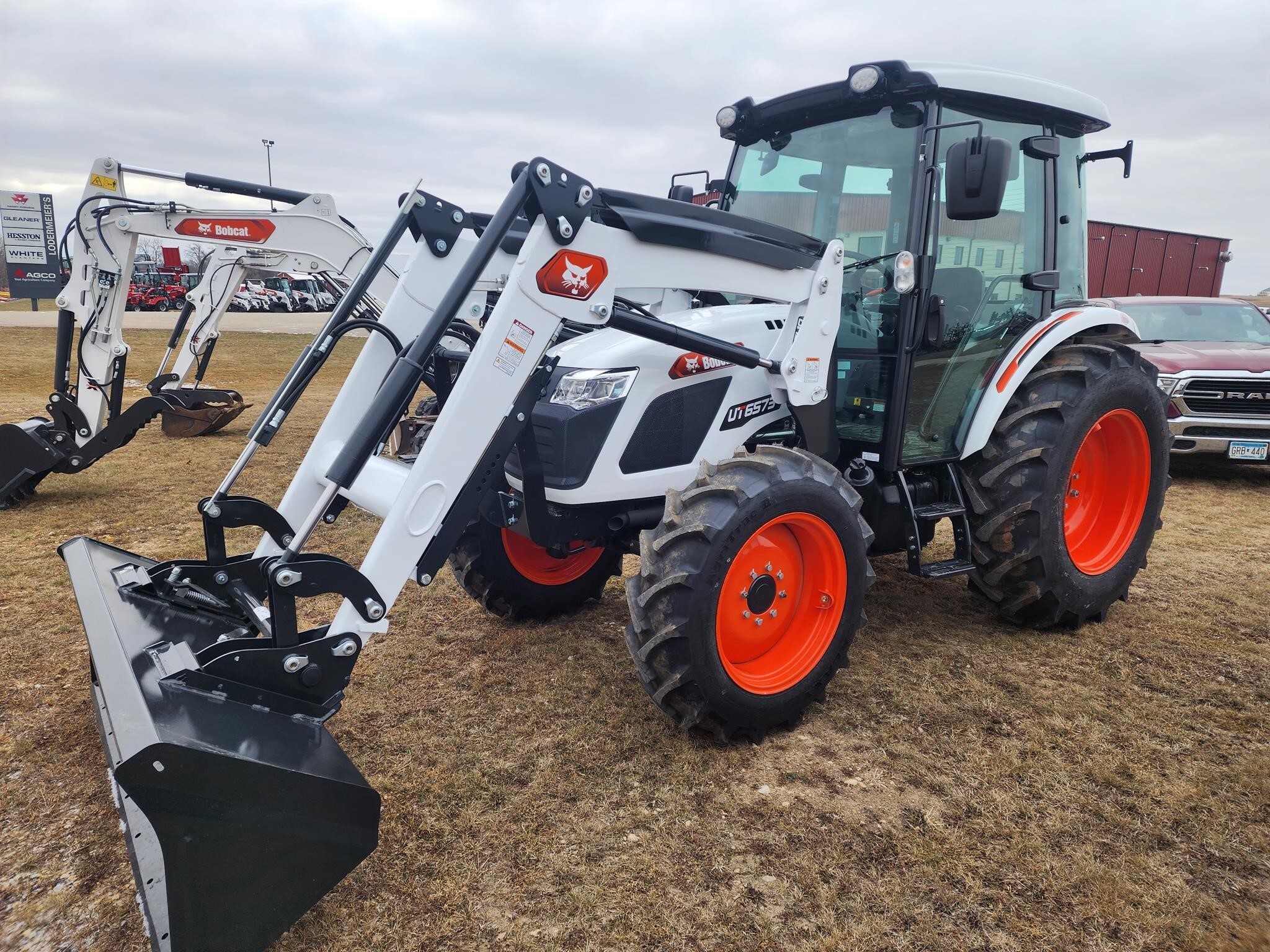 2025 Bobcat UT6573 Tractor - $Call | Machinery Pete