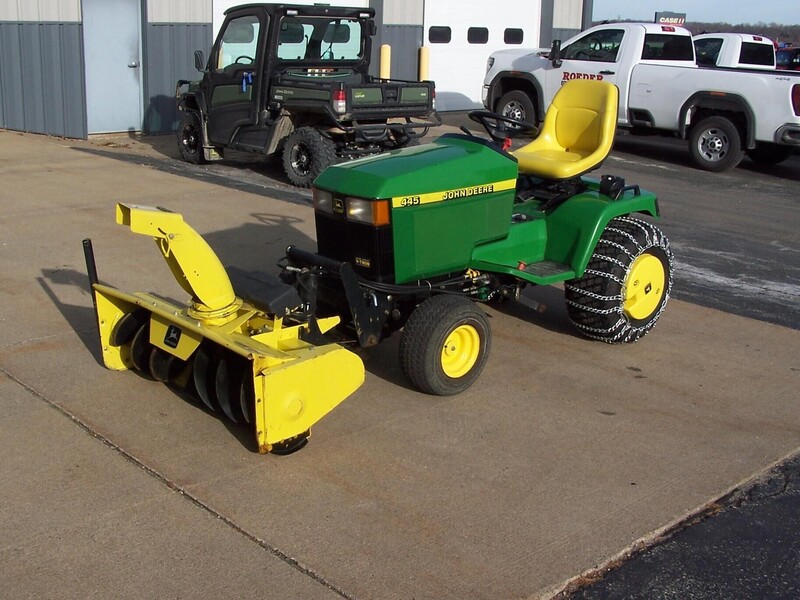 John Deere 445 Lawn Tractor 2001 JOHN DEERE 425 LAWN & GARDEN
