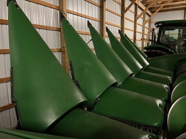 2020 John Deere 706C Corn Head - $54,900 | Machinery Pete