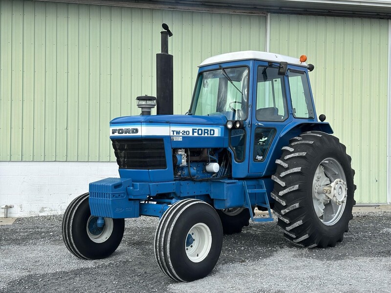Used Ford Tractors 100-174 HP for Sale - 65 Listings | Machinery Pete