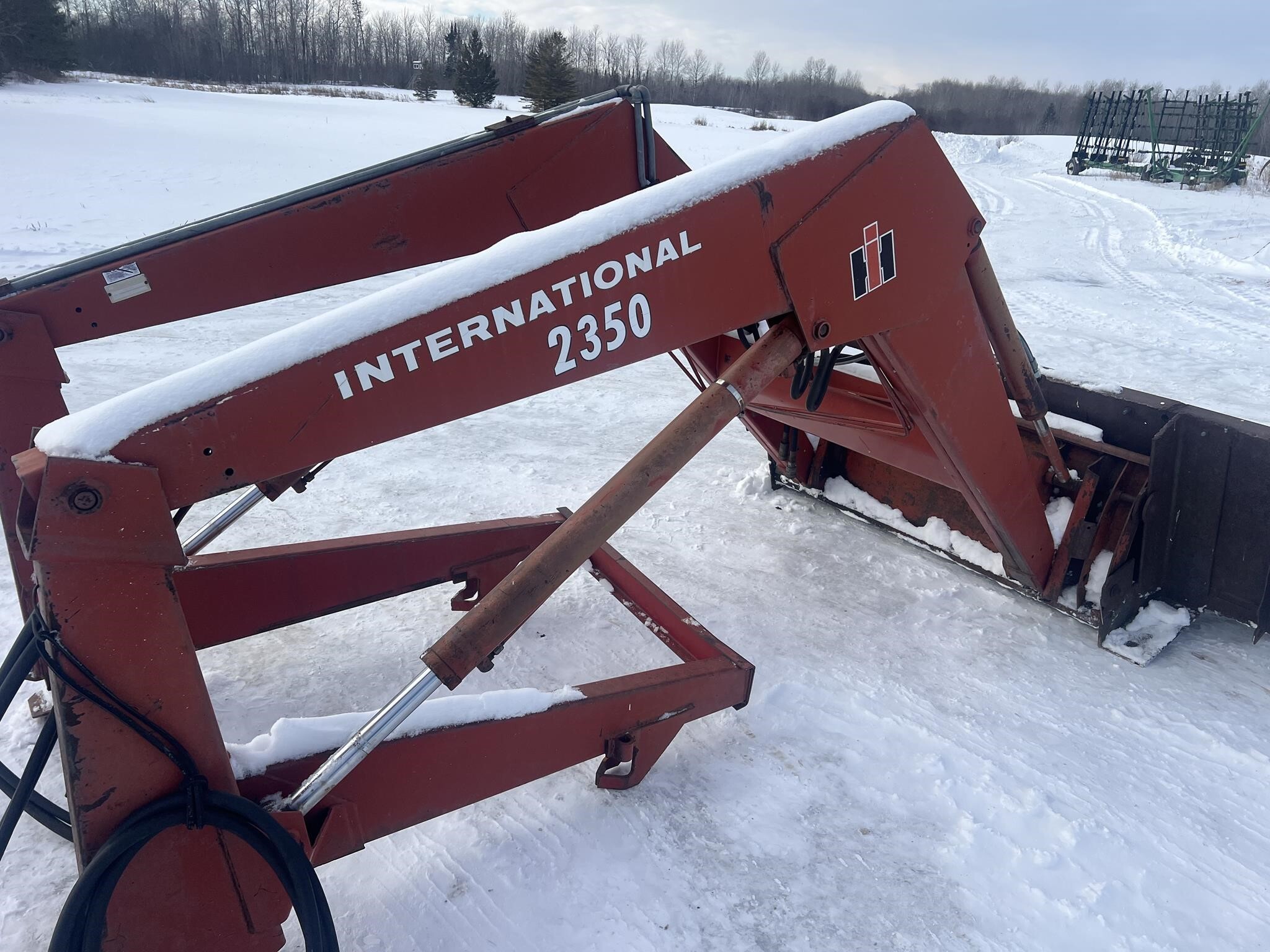 International 2350 Front End Loader - $2,900 | Machinery Pete
