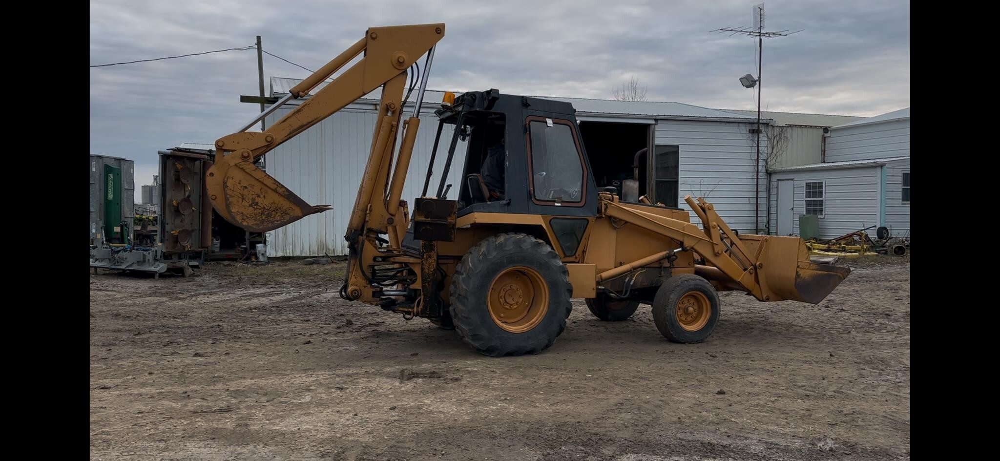 Case 580C Backhoe - $11,500 | Machinery Pete