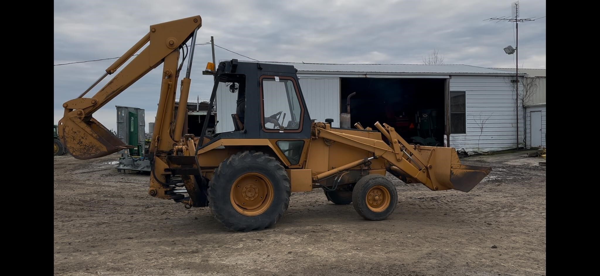 Case 580C Backhoe - $11,500 | Machinery Pete