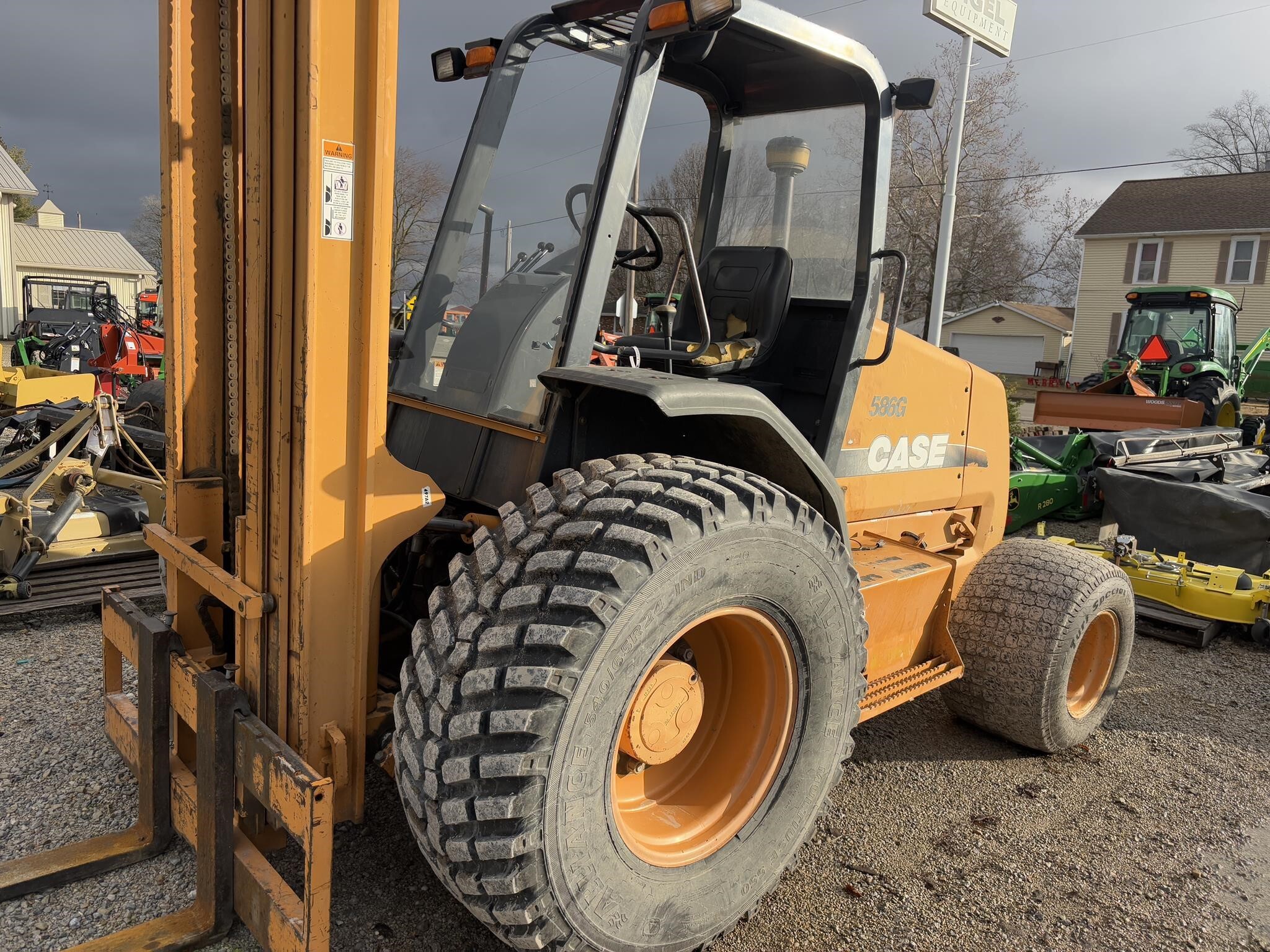 Case 586G Forklift - $Call | Machinery Pete
