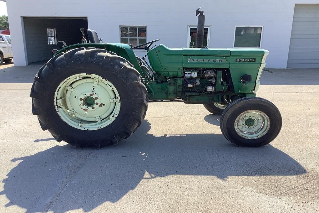 Oliver 1365 Tractor - $6,500 | Machinery Pete
