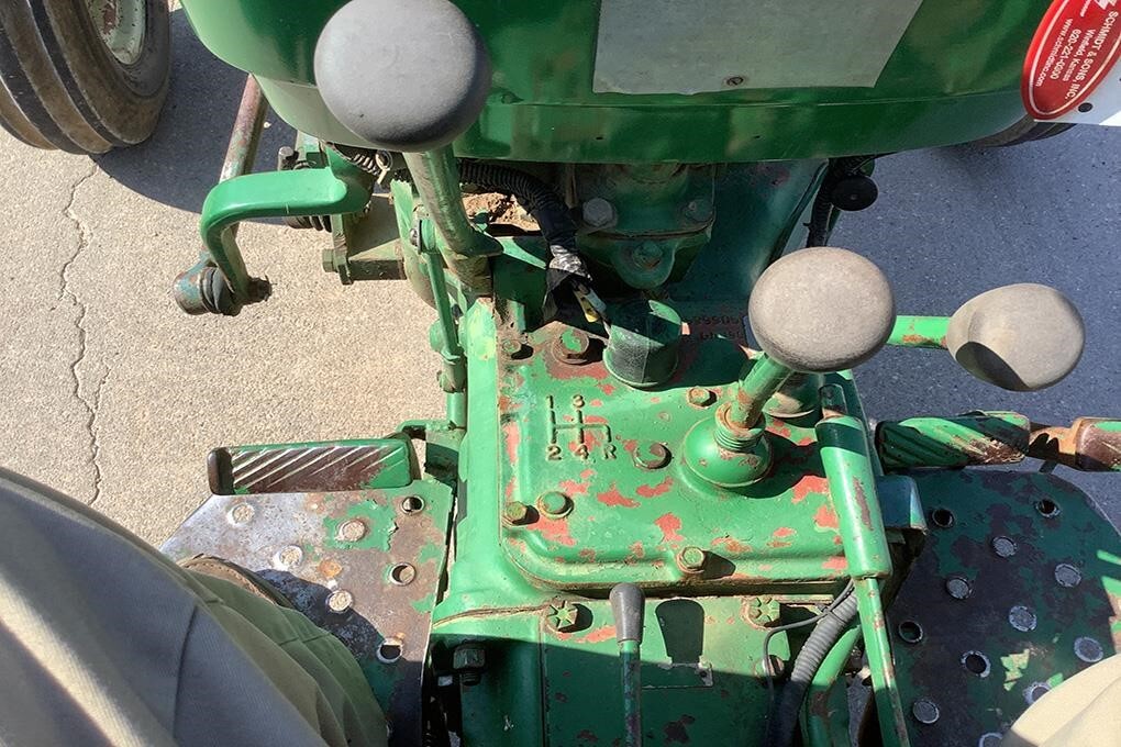 Oliver 1365 Tractor - $6,500 | Machinery Pete