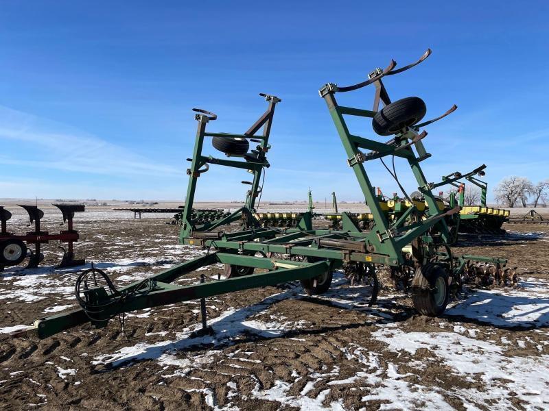 Used Chisel Plows for Sale - 317 Listings | Machinery Pete