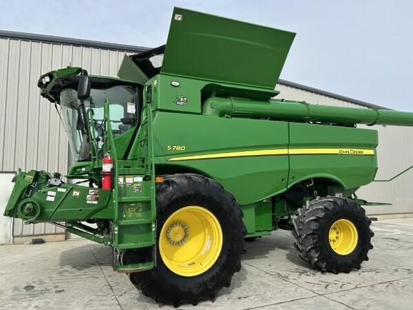 Used Combines for Sale - 5007 Listings | Machinery Pete