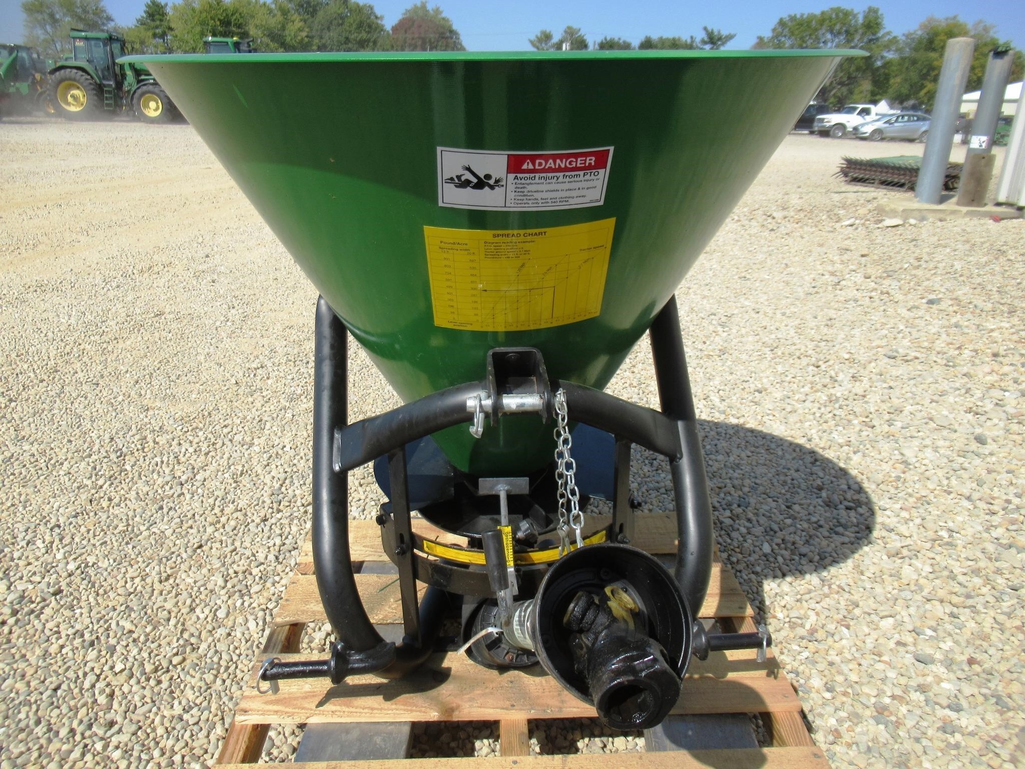Frontier SS1023B Pull-Type Fertilizer Spreader - $975 | Machinery Pete