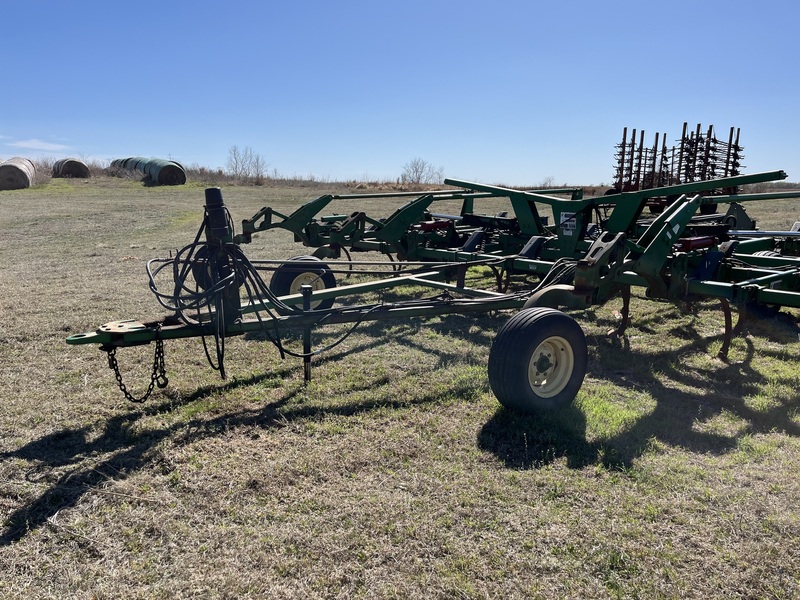 Used Chisel Plows for Sale - 314 Listings | Machinery Pete