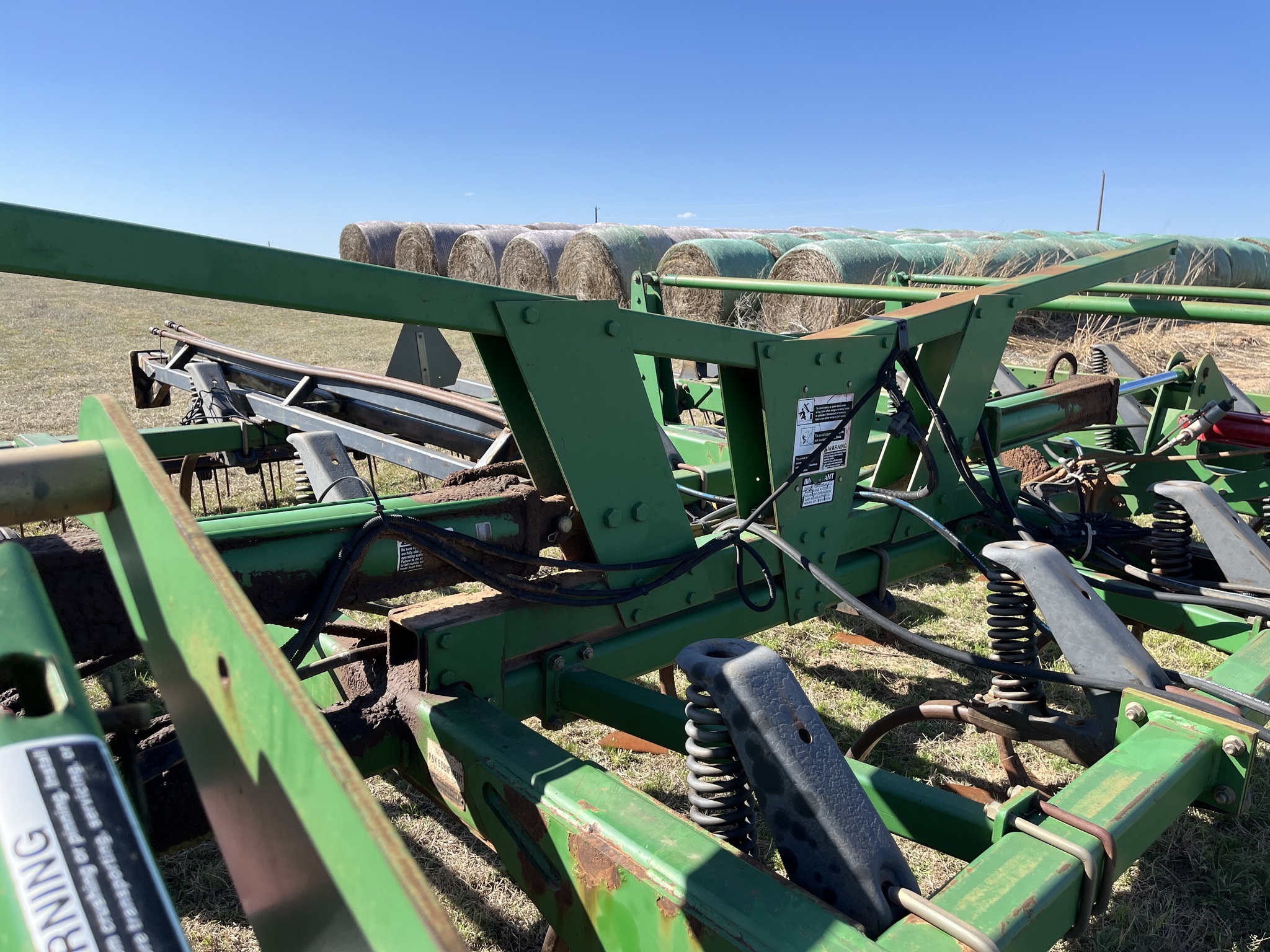 2004 John Deere 2410 Chisel Plow - $35,000 | Machinery Pete