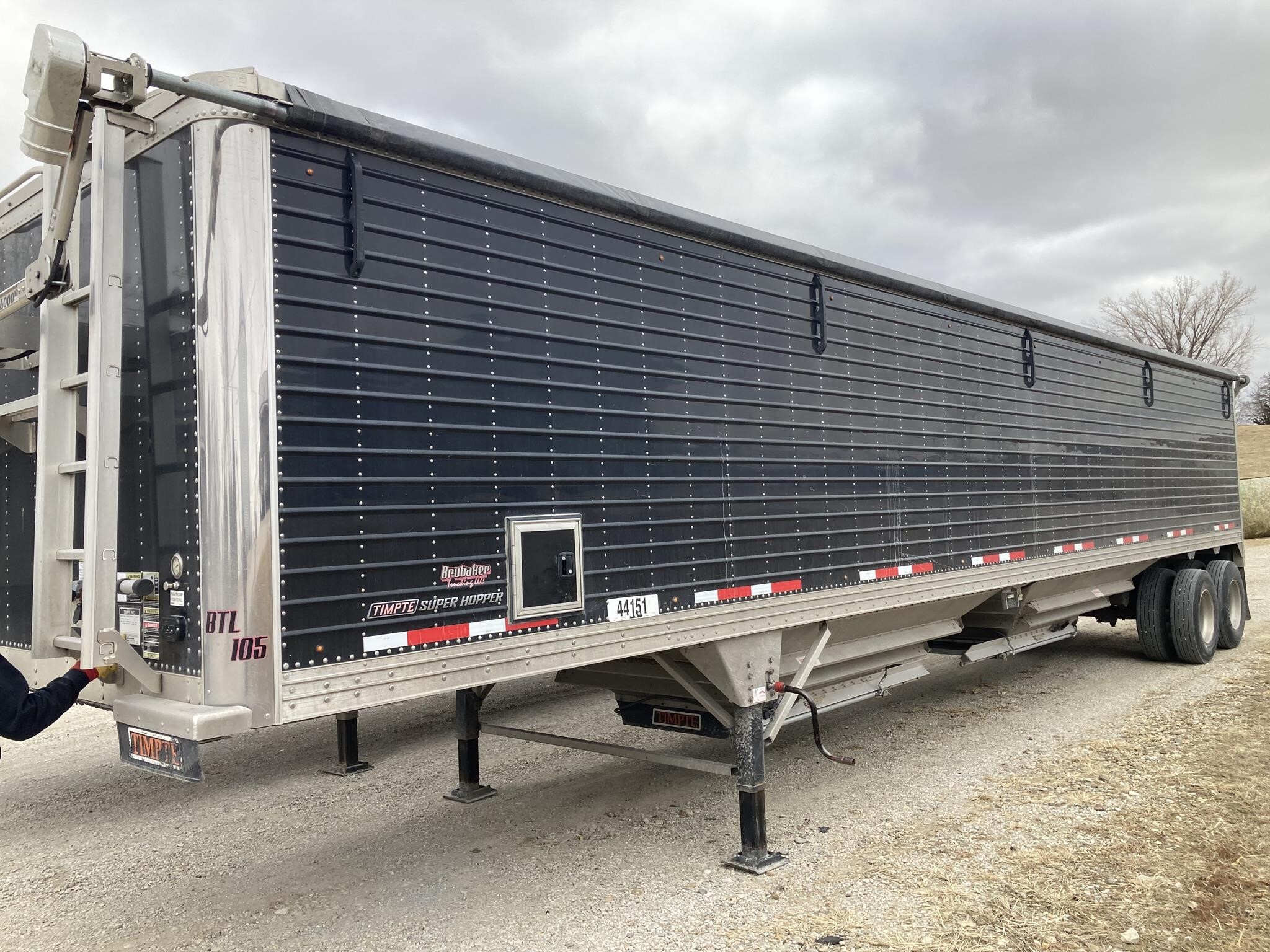 2017 Timpte Super Hopper Grain Trailer - $43,500 | Machinery Pete