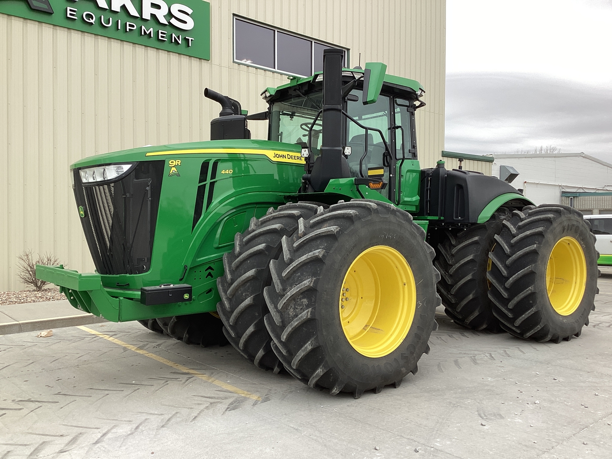 2023 John Deere 9R 440 Tractor - $470,000 | Machinery Pete