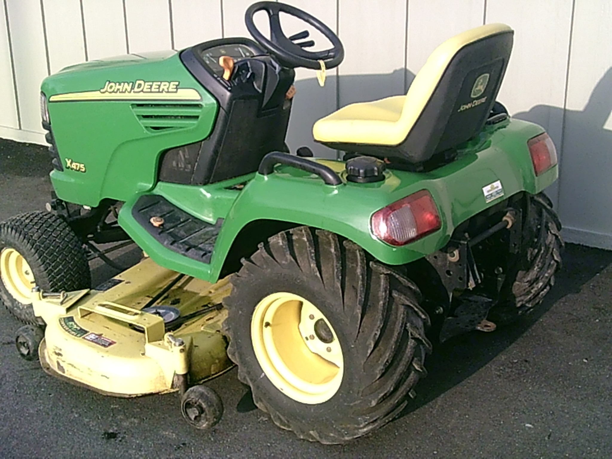 2002 John Deere X475 Lawn Mower - $4,450 | Machinery Pete