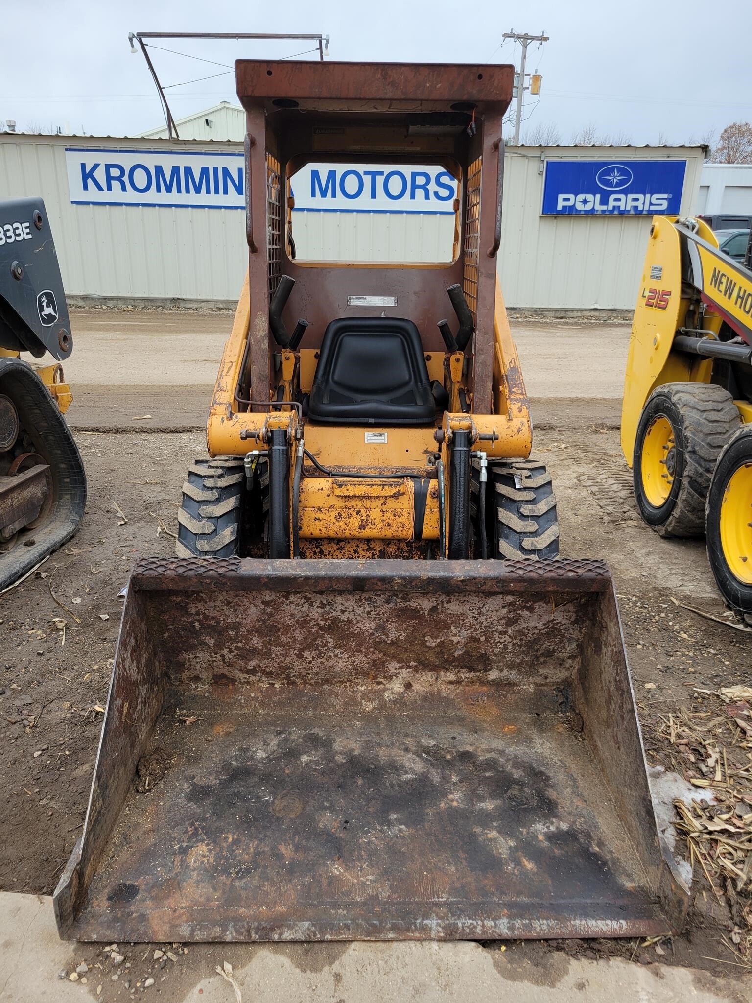 Case 1825 Skid Steer - $8,950 | Machinery Pete