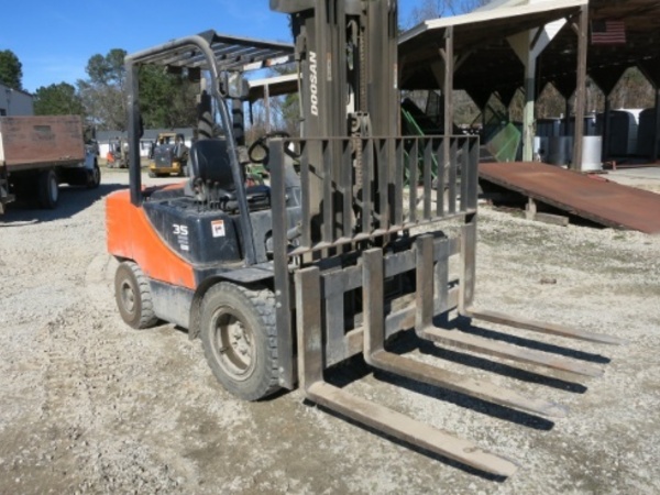 Used Forklifts for Sale - 441 Listings | Machinery Pete