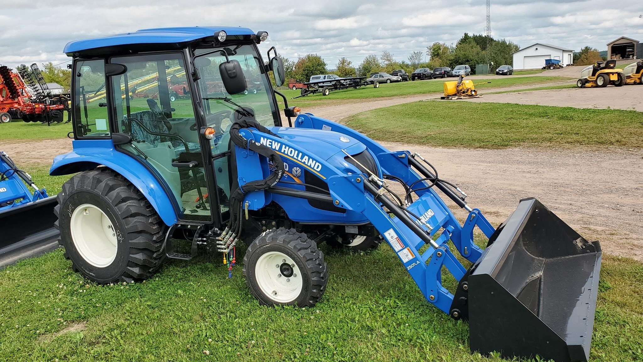 2025 New Holland Boomer 40 Tractor - $Call | Machinery Pete
