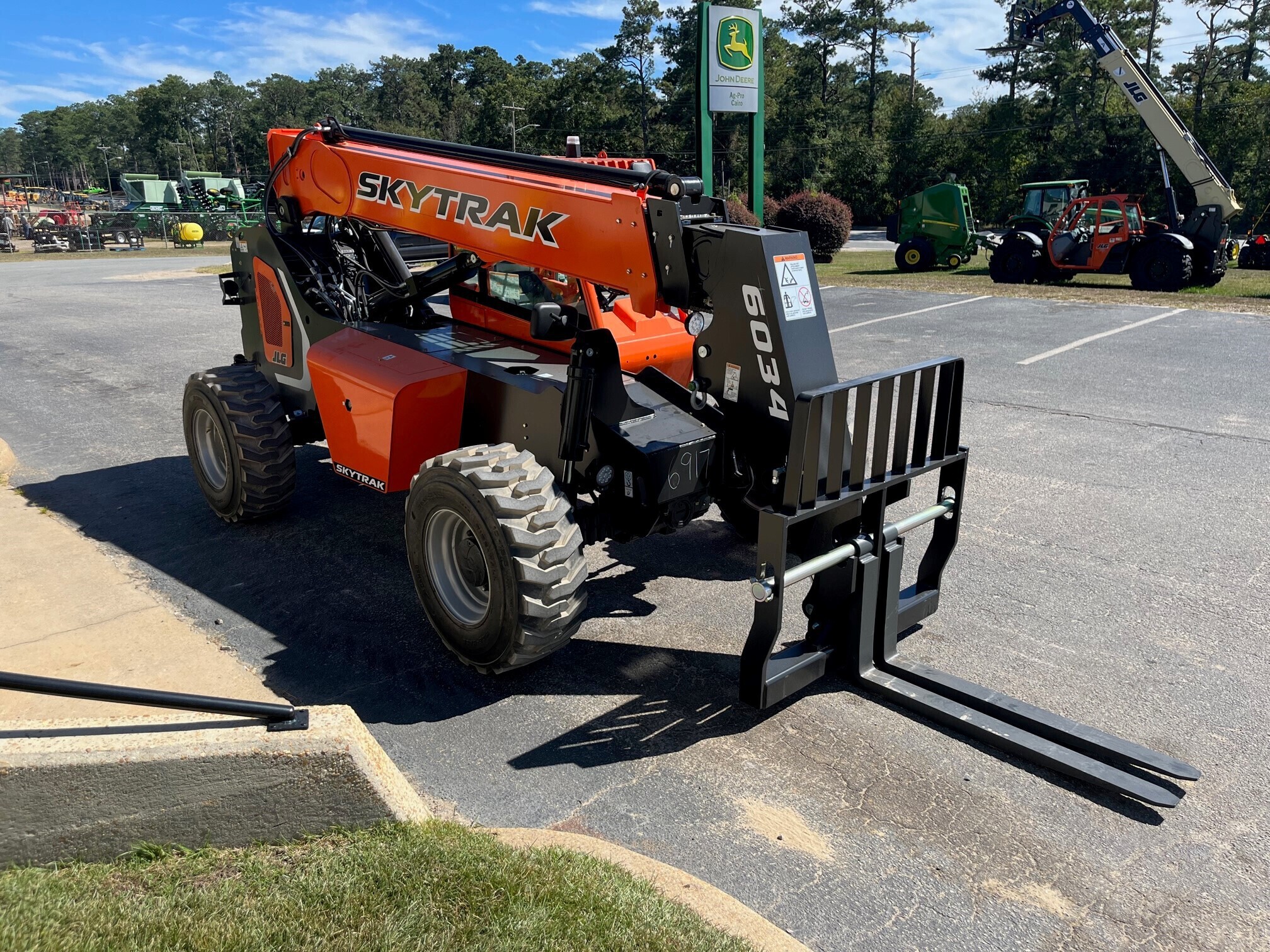 2025 JLG 6034 Scissor/Boom Lift - $104,900 | Machinery Pete