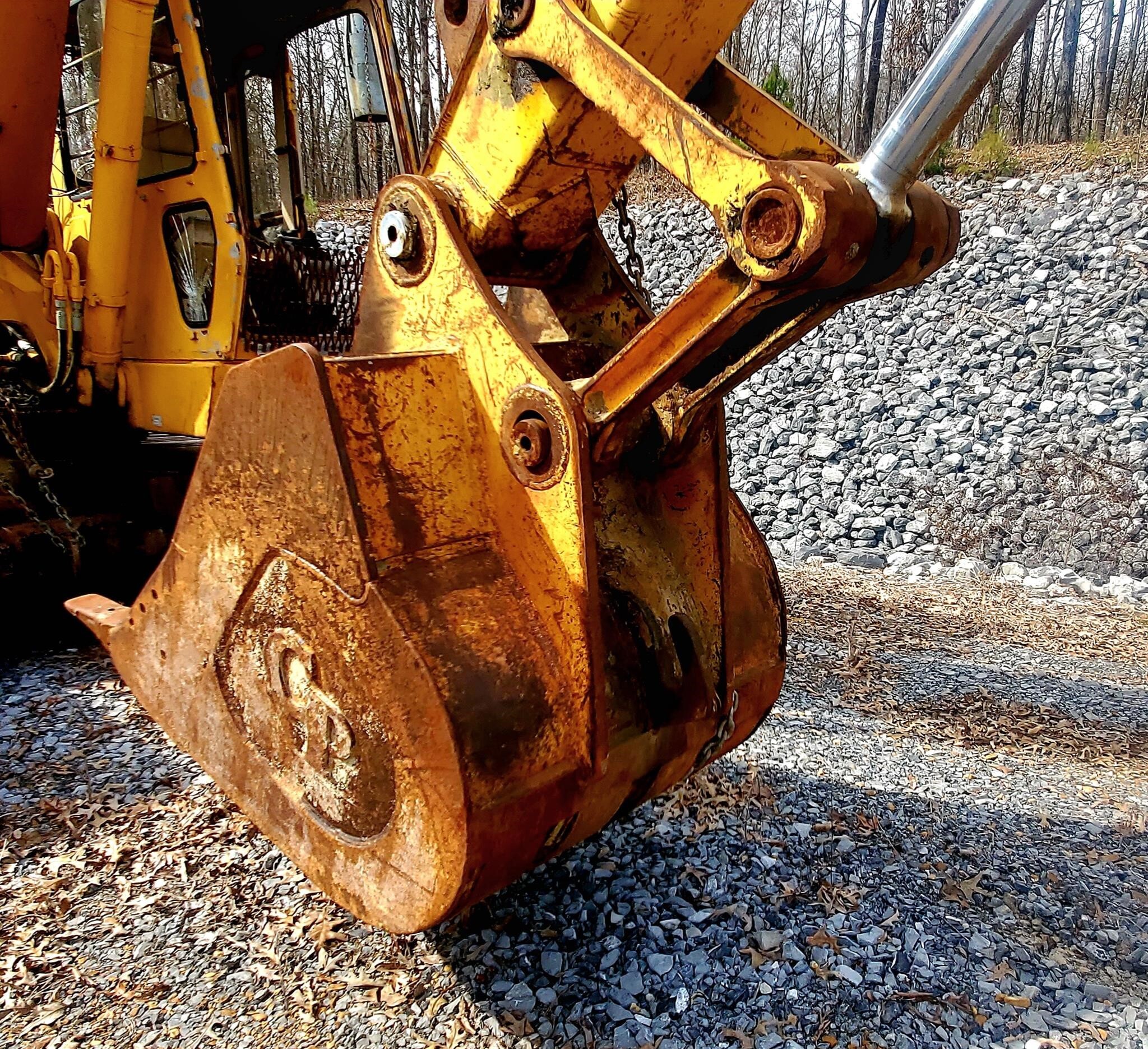 Deere 690D LC Excavator - $10,000 | Machinery Pete