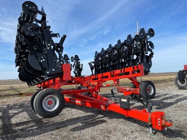 Used Strip-Till for Sale - 146 Listings | Machinery Pete