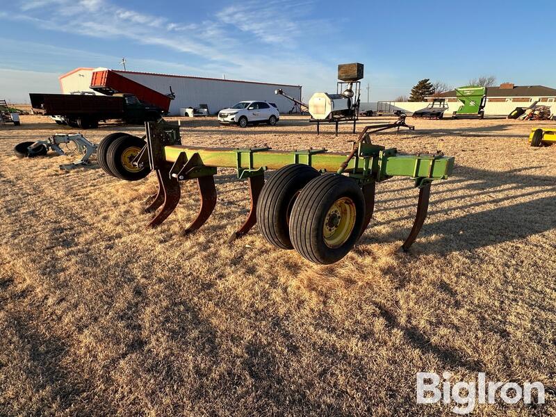 Used John Deere V Rippers for Sale - 26 Listings | Machinery Pete