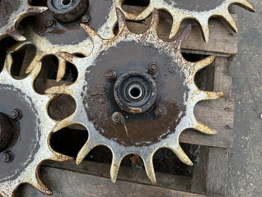 Martin Closing Wheels Planter and Drill Attachment - $50 | Machinery Pete