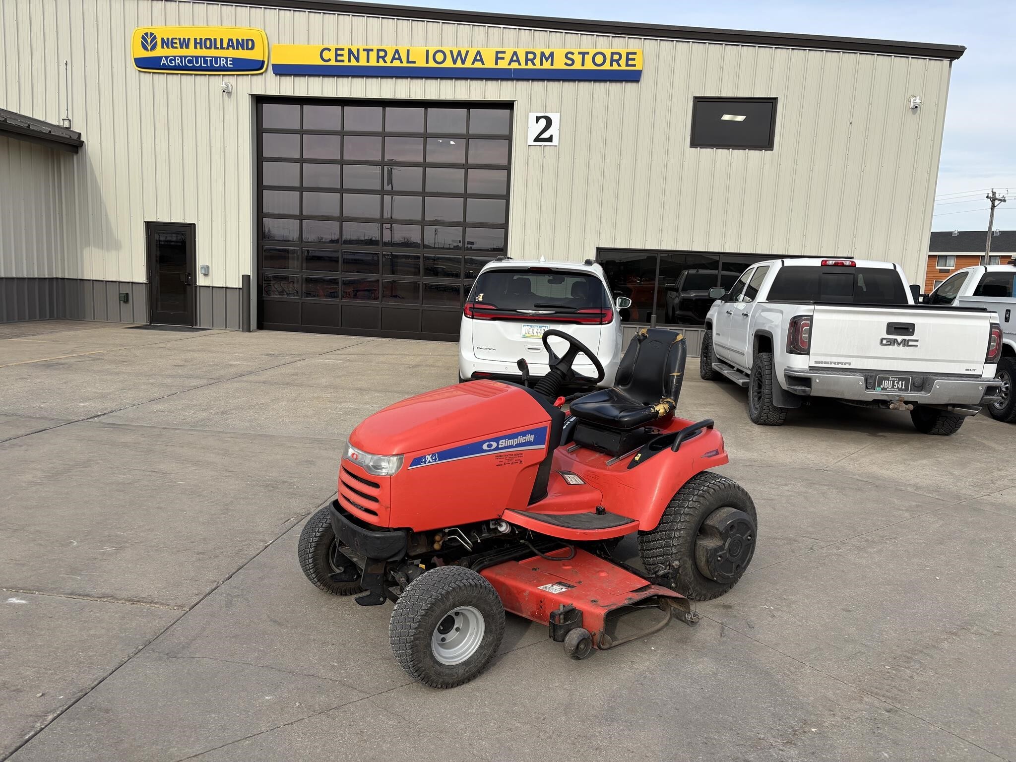 Simplicity Legacy XL Lawn Mower - $3,950 | Machinery Pete