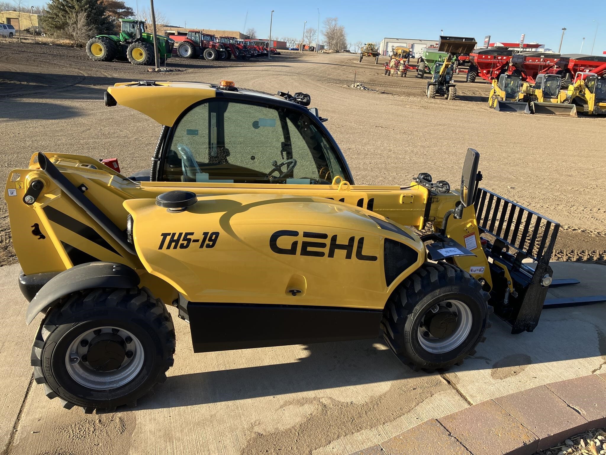 2025 Gehl TH5-19 Telehandler - $Call | Machinery Pete