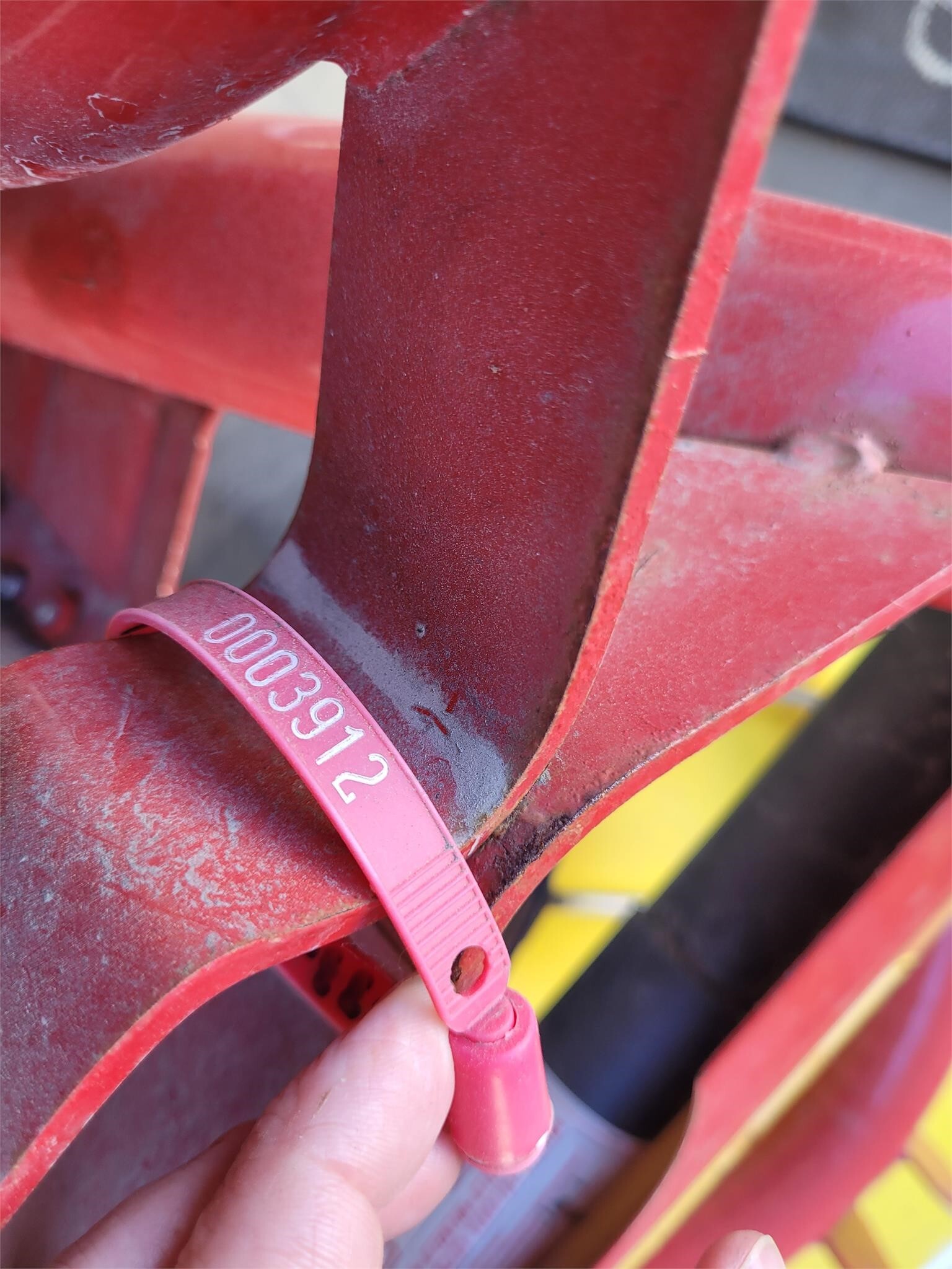 Taylor Way 233S400P Pull-Type Fertilizer Spreader - $725 | Machinery Pete