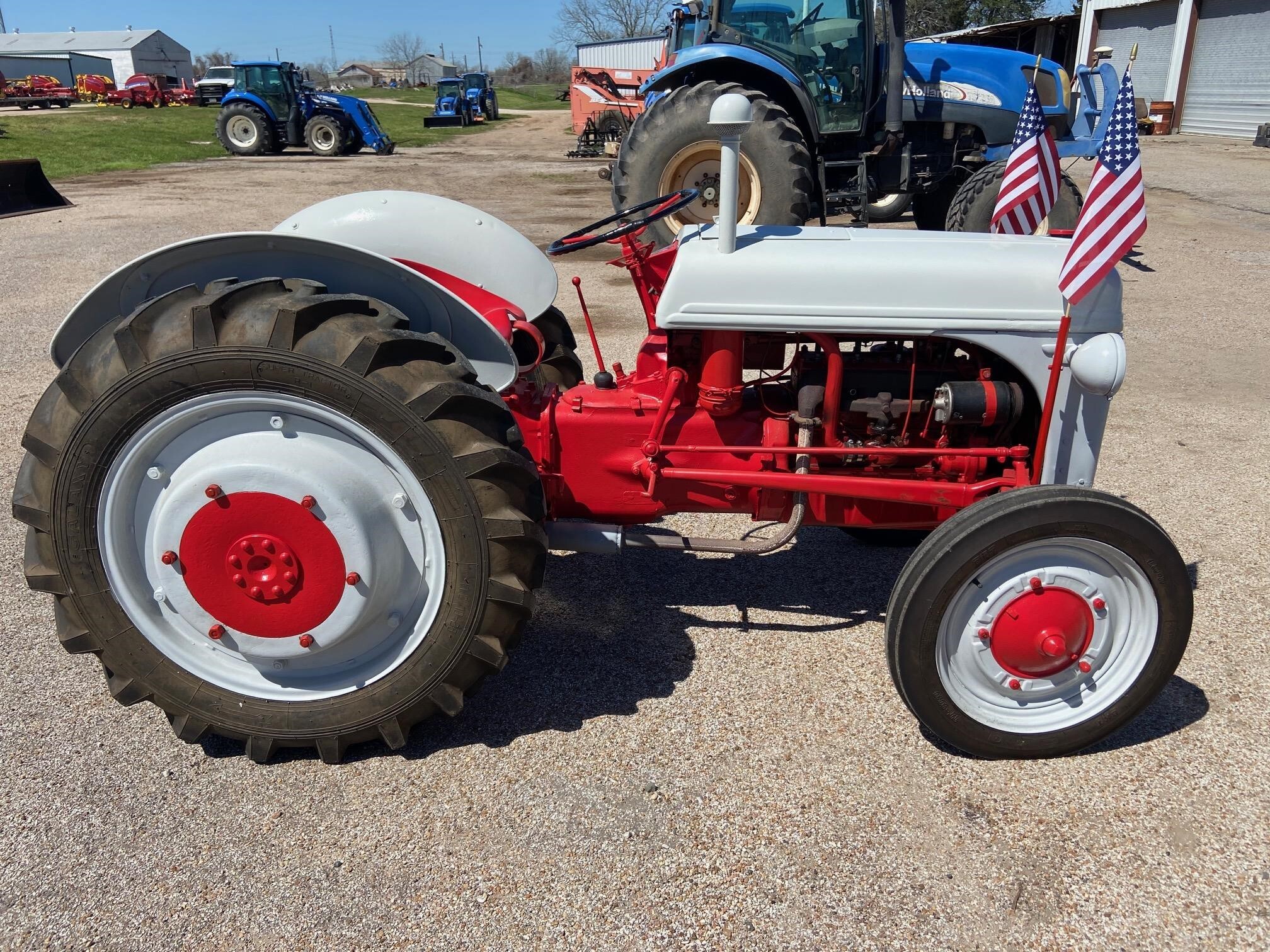 1947 Ford 2N Tractor - $2,250 | Machinery Pete