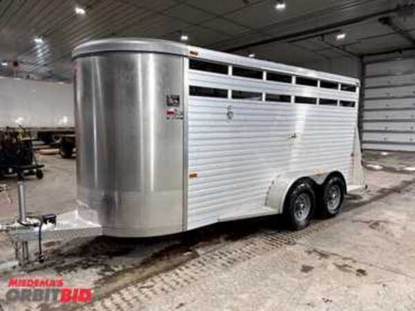 Used Livestock Trailers for Sale - 70 Listings | Machinery Pete