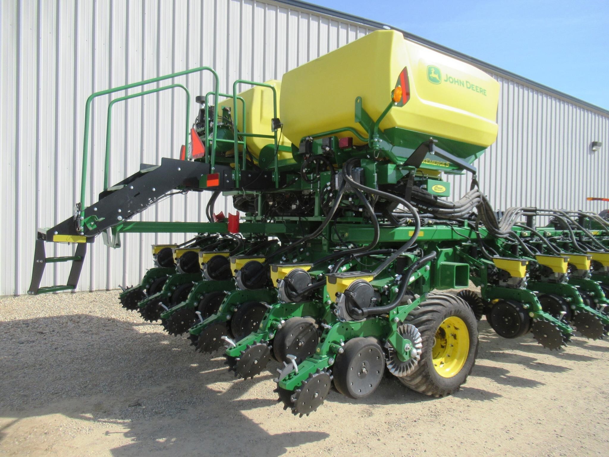2022 John Deere DB60 Planter - $229,900 | Machinery Pete