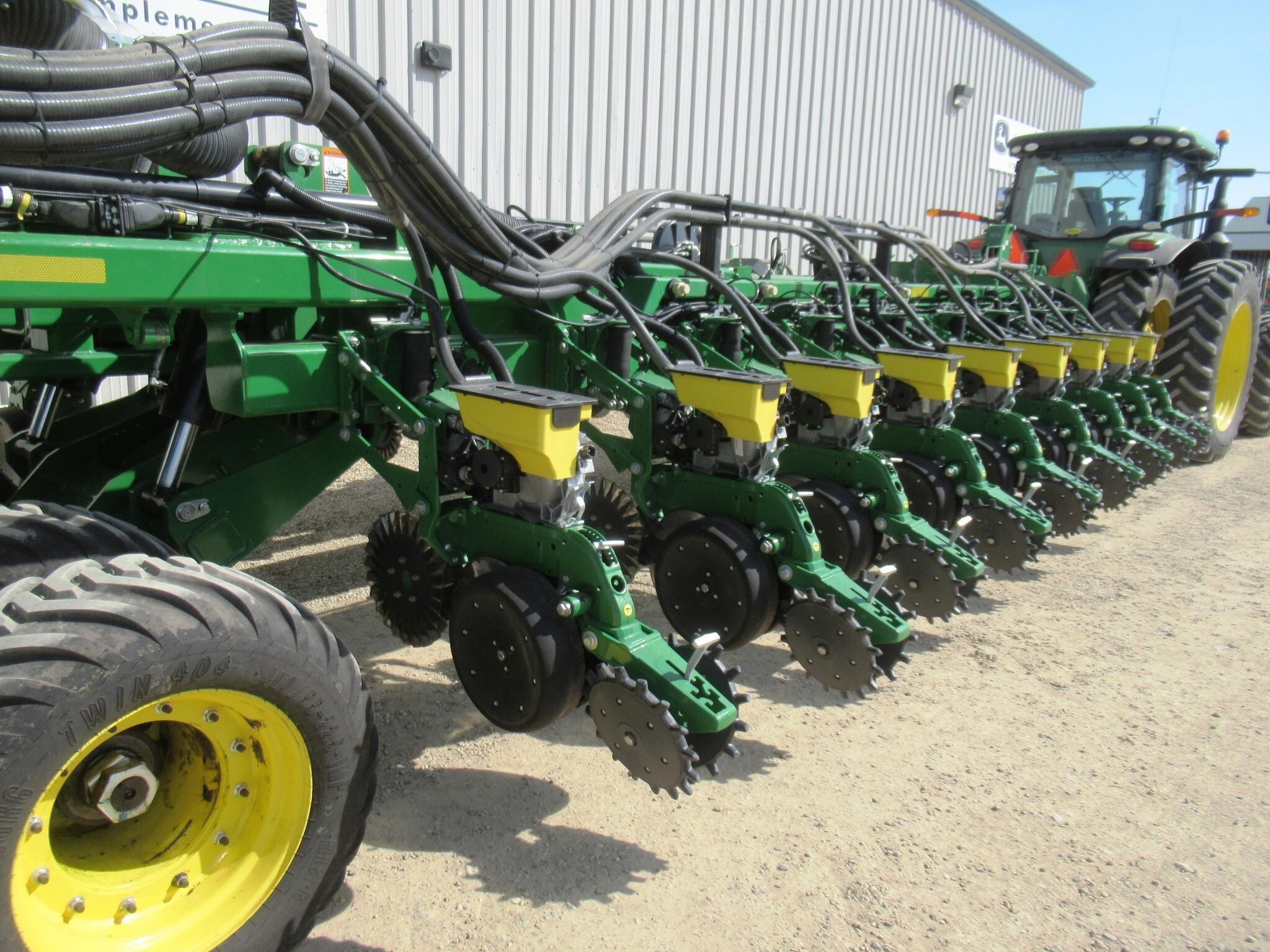 2022 John Deere DB60 Planter - $229,900 | Machinery Pete