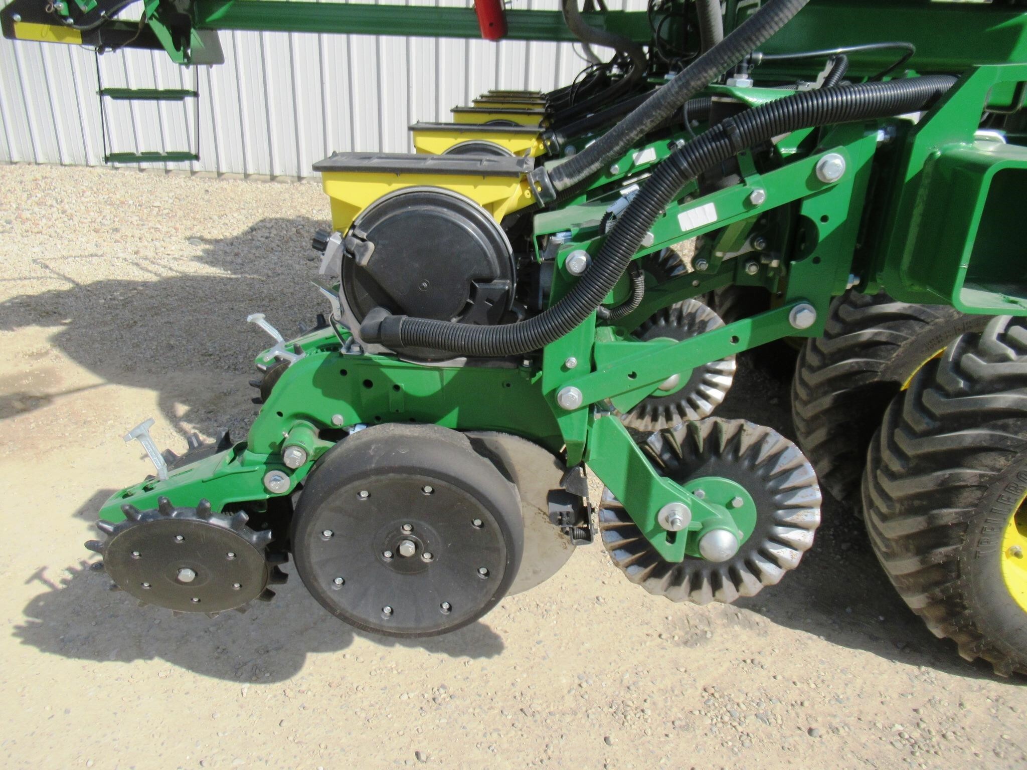 2022 John Deere DB60 Planter - $229,900 | Machinery Pete