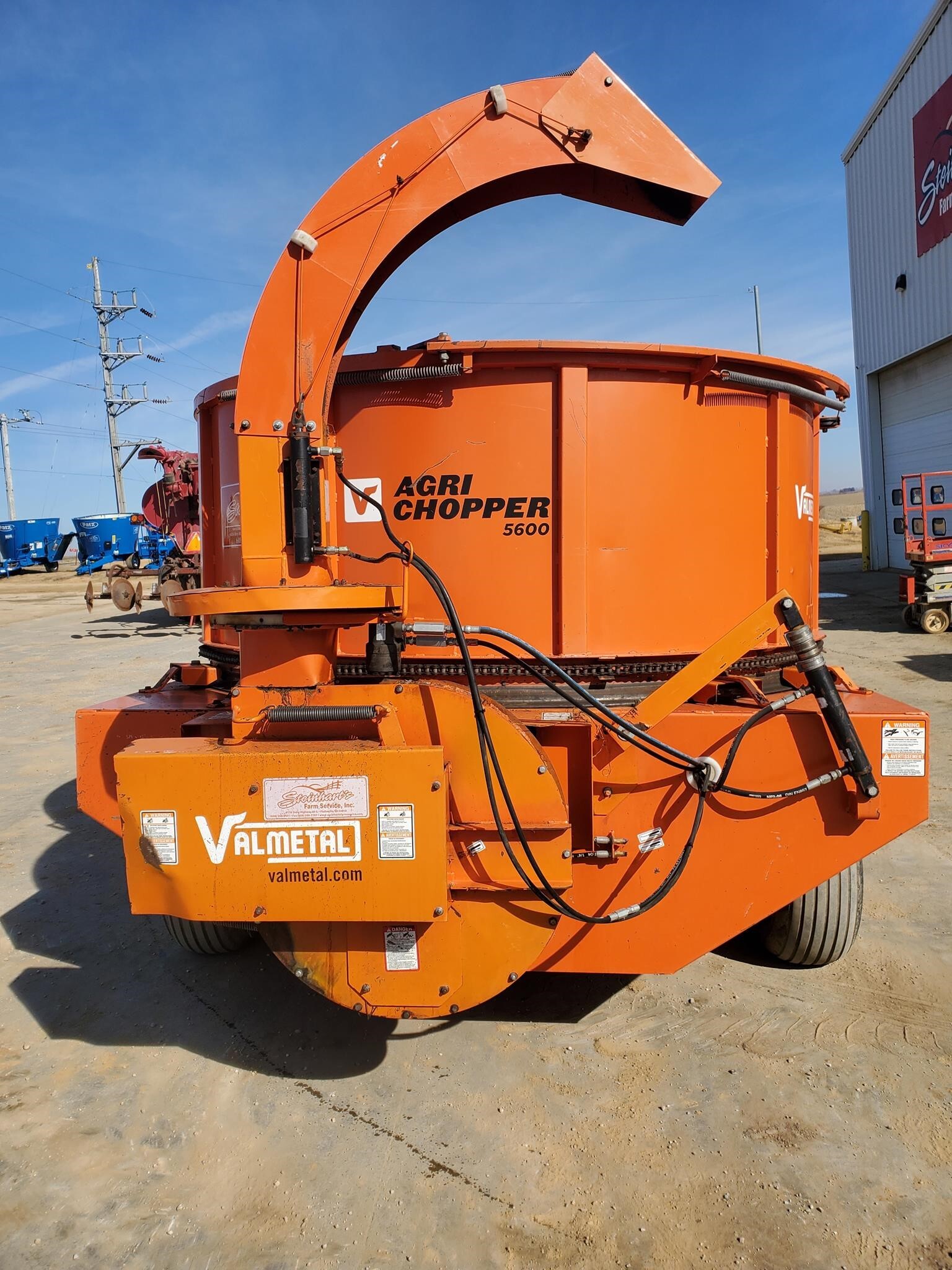 Valmetal AGRI-CHOPPER 5600 Grinders and Mixer - $17,900 | Machinery Pete