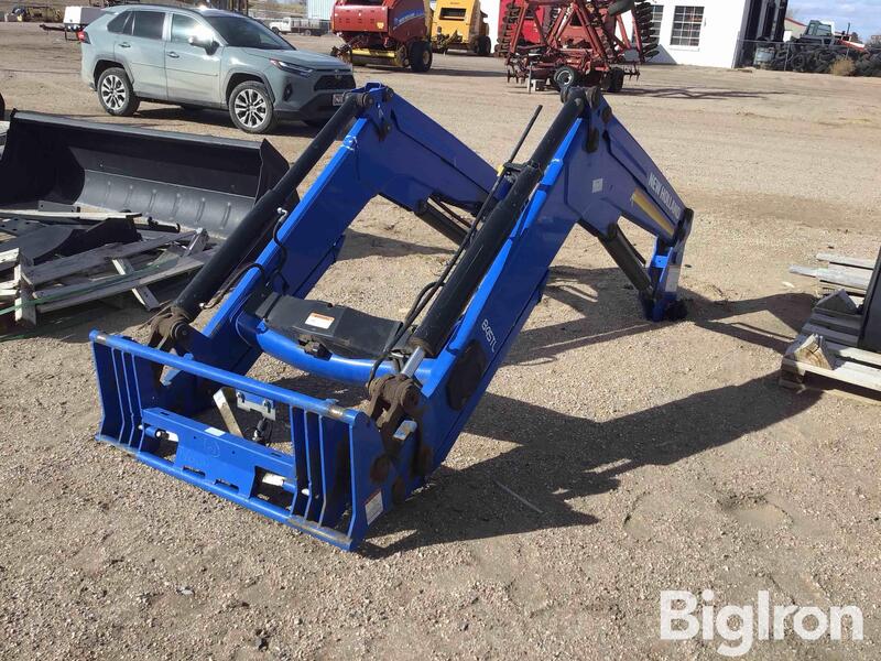 Used New Holland Front End Loaders for Sale - 24 Listings | Machinery Pete