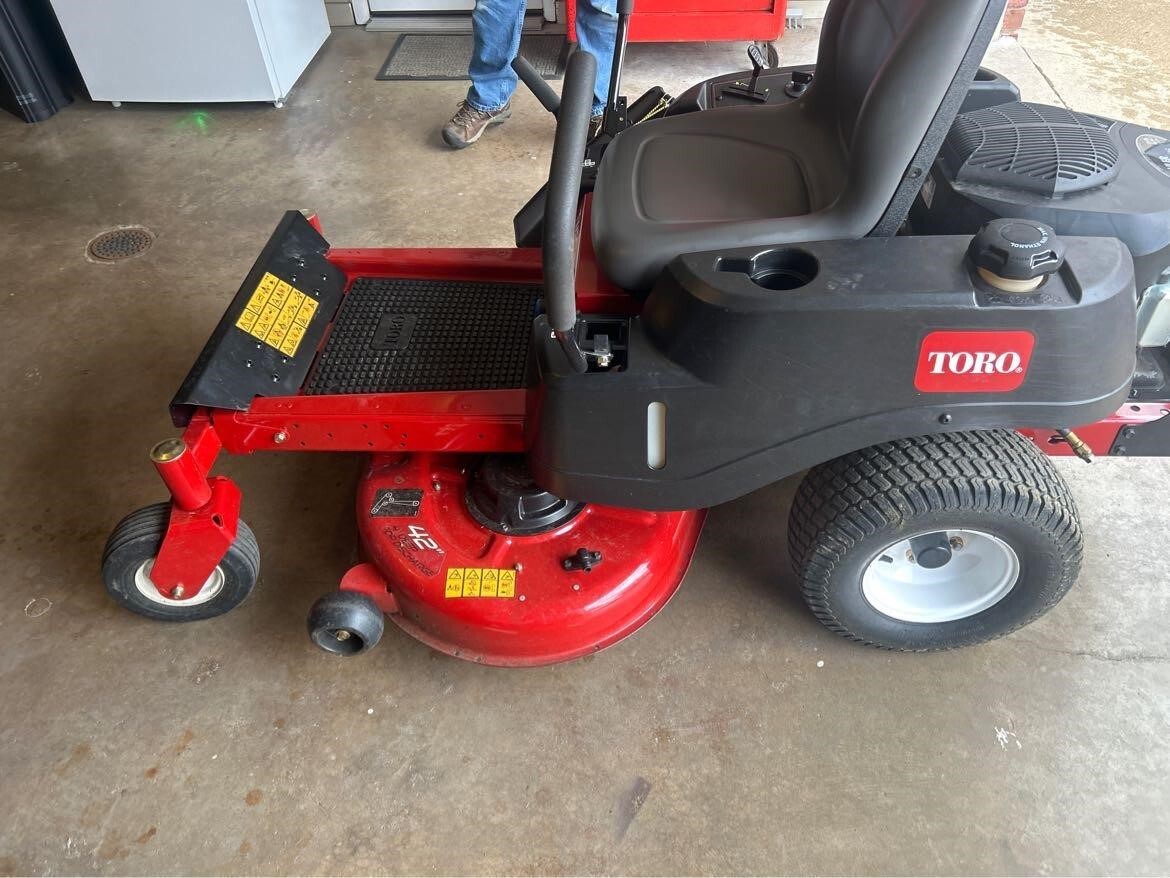 2017 Toro TIMECUTTER SS4225 Lawn Mower - $2,500 | Machinery Pete