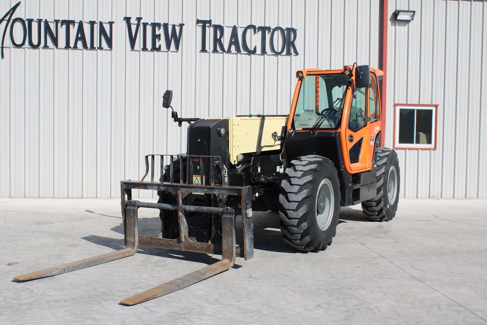 2020 JLG 1732 Forklift - $105,000 | Machinery Pete