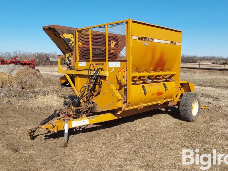 Used Haybuster Grinders and Mixers for Sale - 74 Listings | Machinery Pete